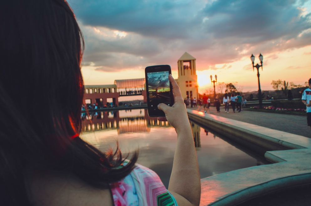 Photographs | Myths Dispelled | McNamara Lawyers | Call 1300 285 888